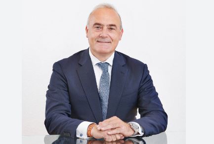 ¿Por qué se van empresas como Ferrovial de España? – El Diestro TV