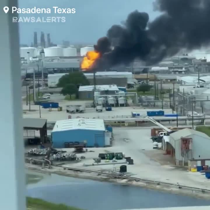 Explosión masiva en la planta química Ineos Phenol, en Pasadena (Texas ...